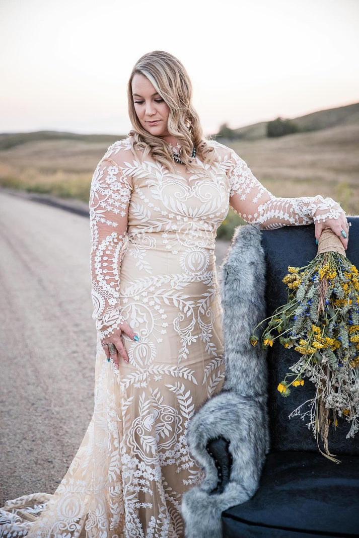 The Gentry Gown-Custom Western Wedding Dress with Lace – A Western ...