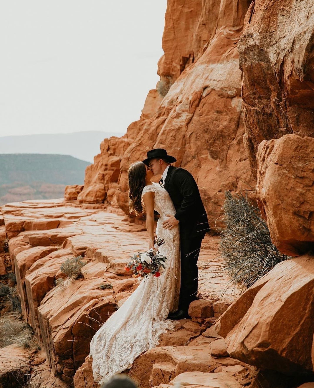A Western Bride – A Western Wedding Co